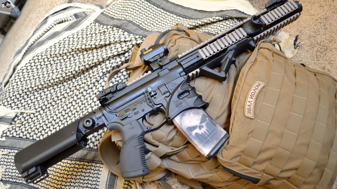 SantaBanta Wallpapers Guns