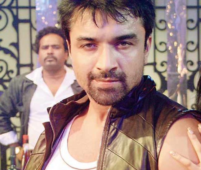 कुशल, गौहर के बीच दरार डालूंगा : एजाज