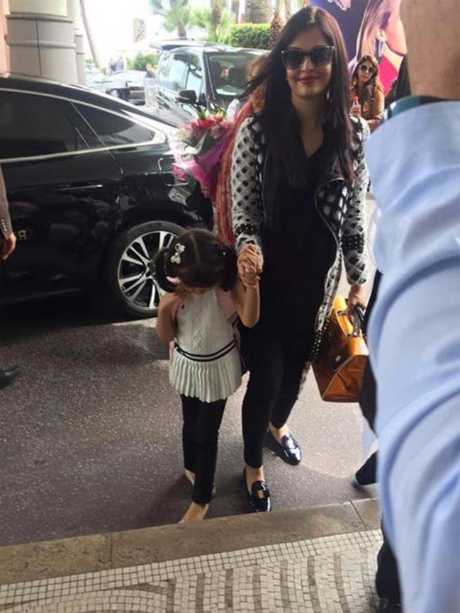 अमिताभ और अभिषेक के बाद, ऐश्वर्या राय बच्चन,