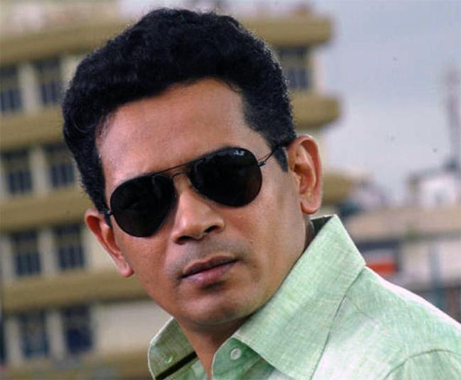 Atul Kulkarni signs up Zanjeer with Ram Charan Teja and Priyanka