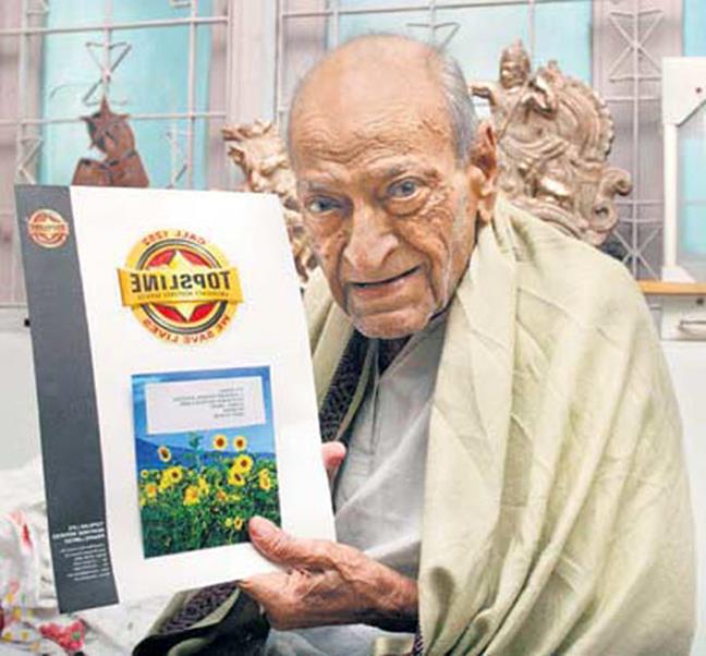 A.K.Hangal: Once an actor, always an actor