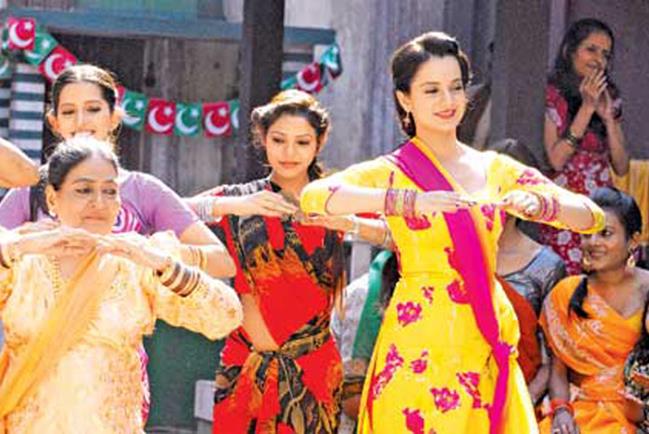 Kangna dances with 81-year-old lavani queen!