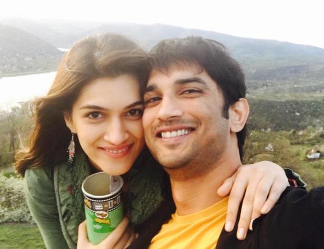 Kriti Sanon shares an emotional note for late actor Sushant Singh Rajput!
