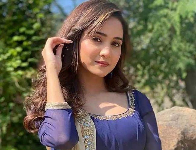 Ashi Singh is all praise for co-actor Shabir Ahluwalia from Sony SAB's ...