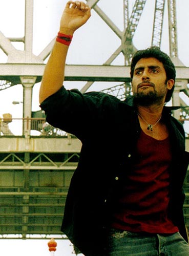 Yuva Image Gallery Picture # 3400