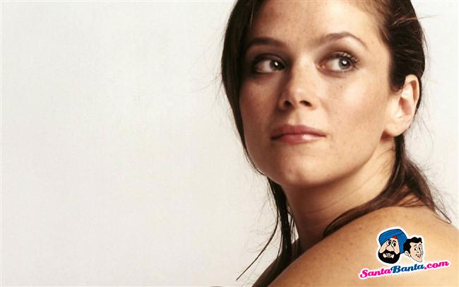 Anna Friel Image Gallery Picture # 15399