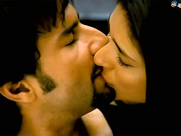 Bollywood's Steamiest Lip-Locks